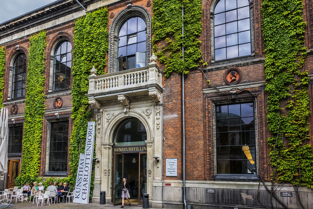 Schloss Charlottenborg | Travel Guide