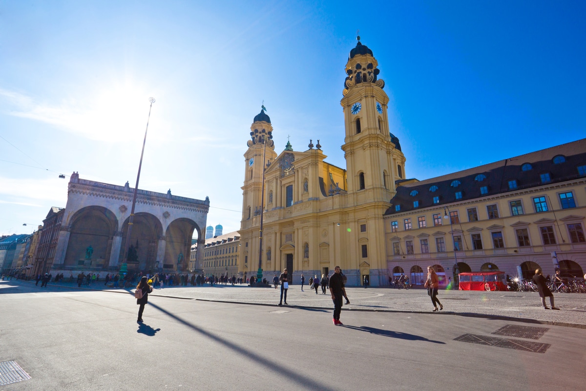 Odeonsplatz | Travel Guide